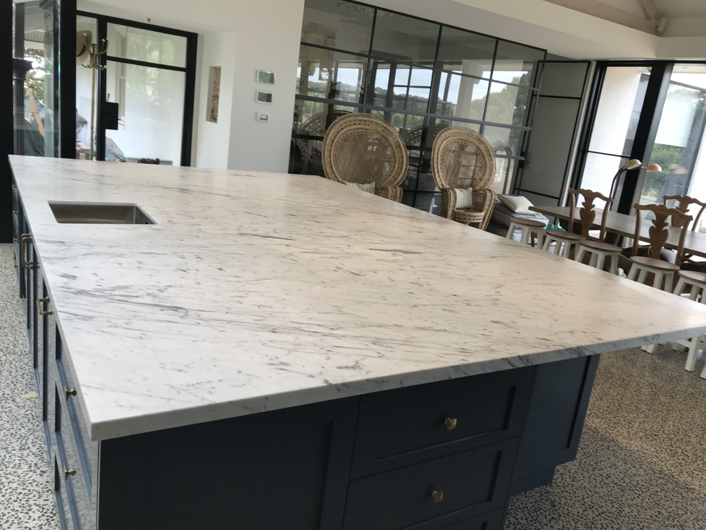 A huge island bench! Feb 2019